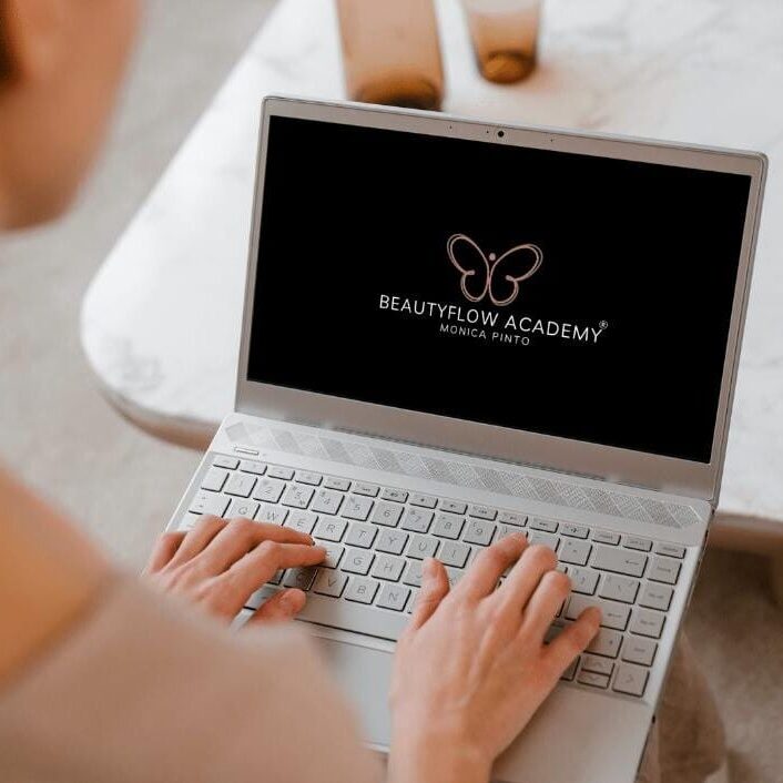 Método Glow Lips com Lip Tint Curso Revitalização Labial - Propages